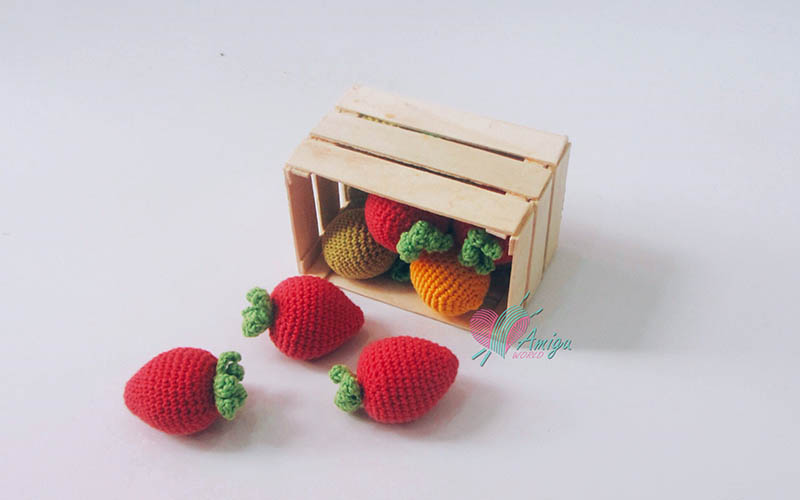 How to crochet small strawberry amigurumi pattern
