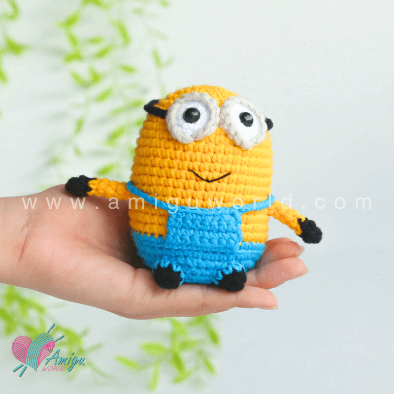 Amigurumi Kavil Minion free crochet pattern